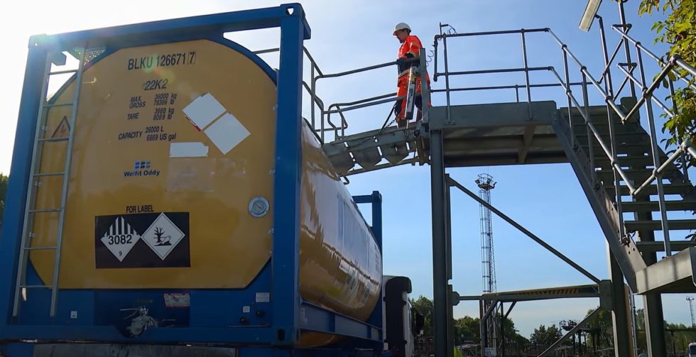 Safe loading and transportation of bulk solvents by road - ESIG