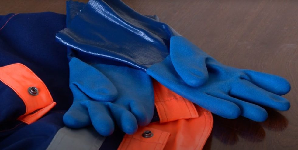 New safety film - Solvents and the safe use of gloves - ESIG
